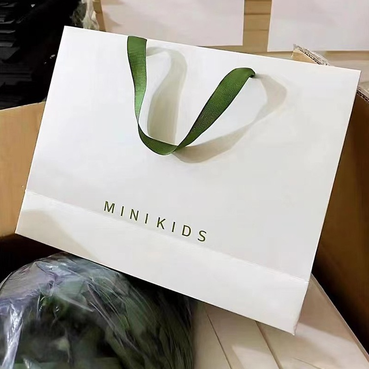 Paper Garment Bags Wholesale | China Paper Bag Factory